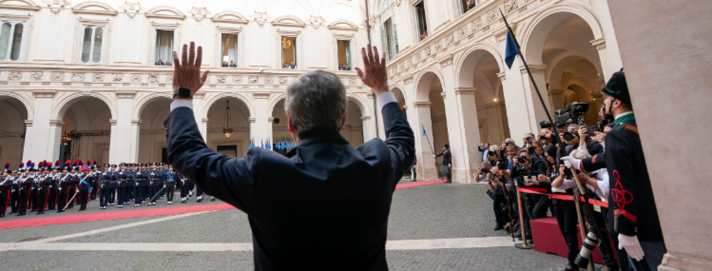 Der Lotse geht von Bord